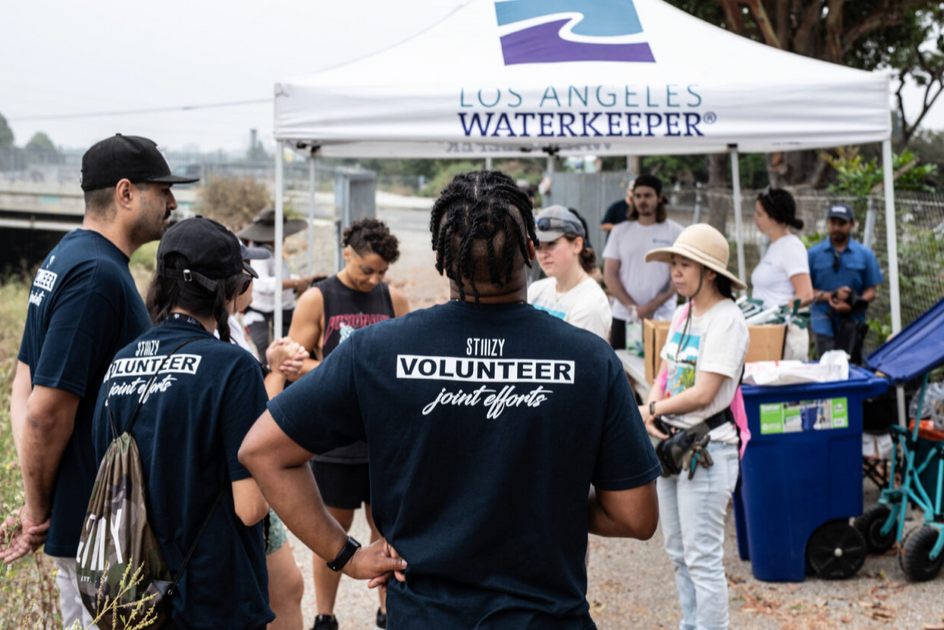DITCHING PLASTIC WASTE WITH STIIIZY X LA WATERKEEPER