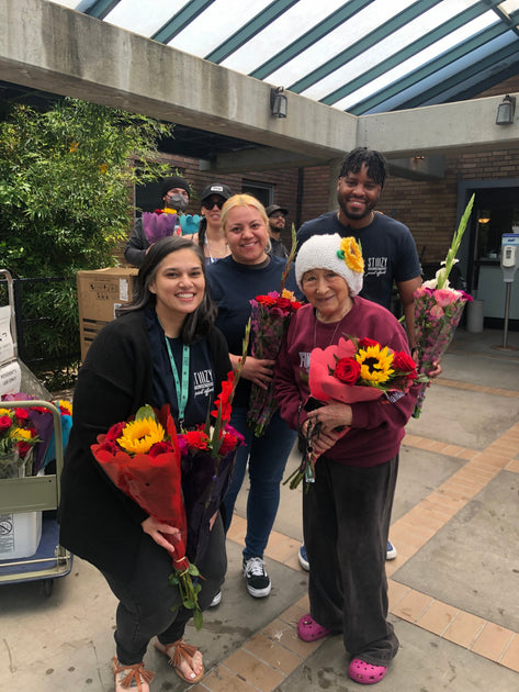 Petals for Parents 2023 | STIIIZY Community Giving